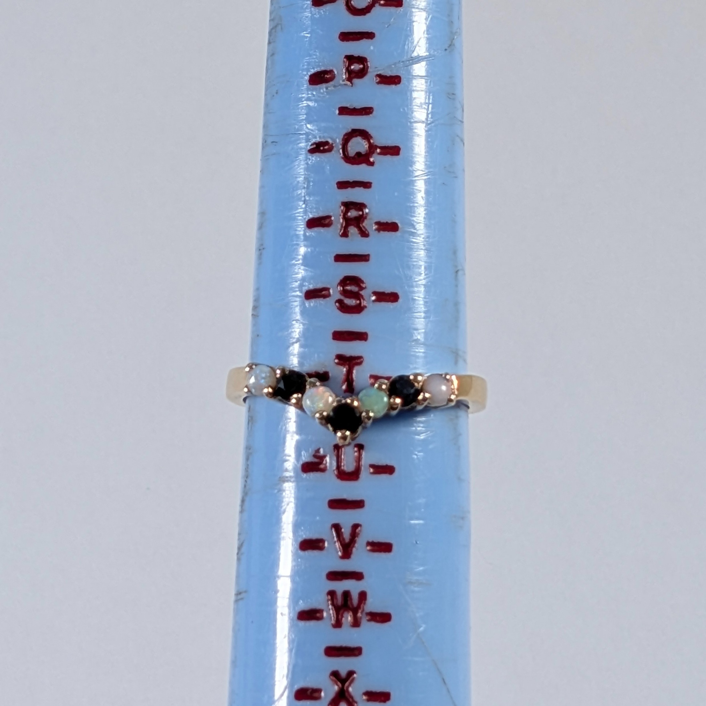 Pre-owned 9ct Gold Opal & Sapphire Wishbone Ring Size T - Own4Less